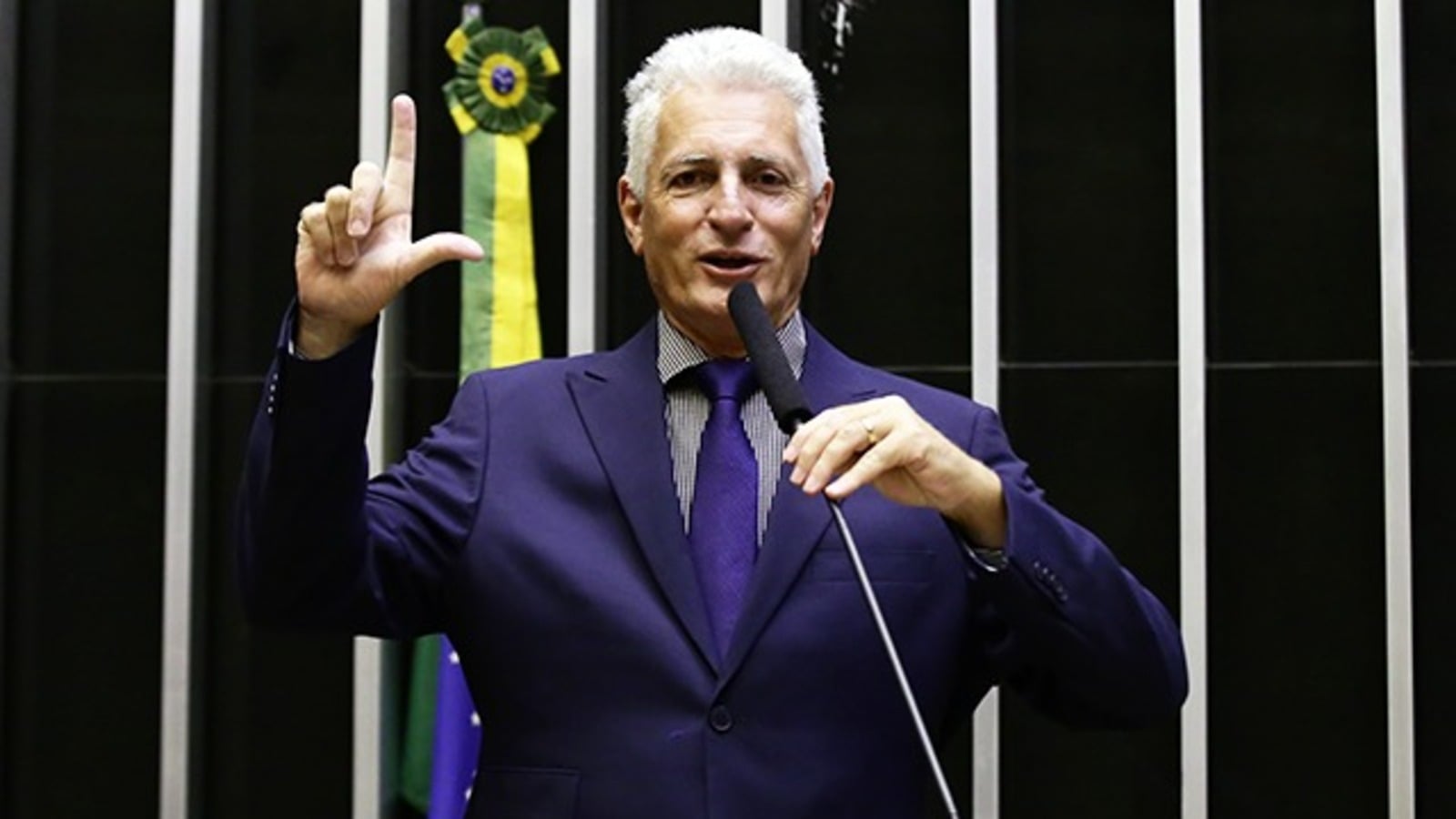 Pressão interna no PT expõe divisões sobre Wagner sob investigação da ...